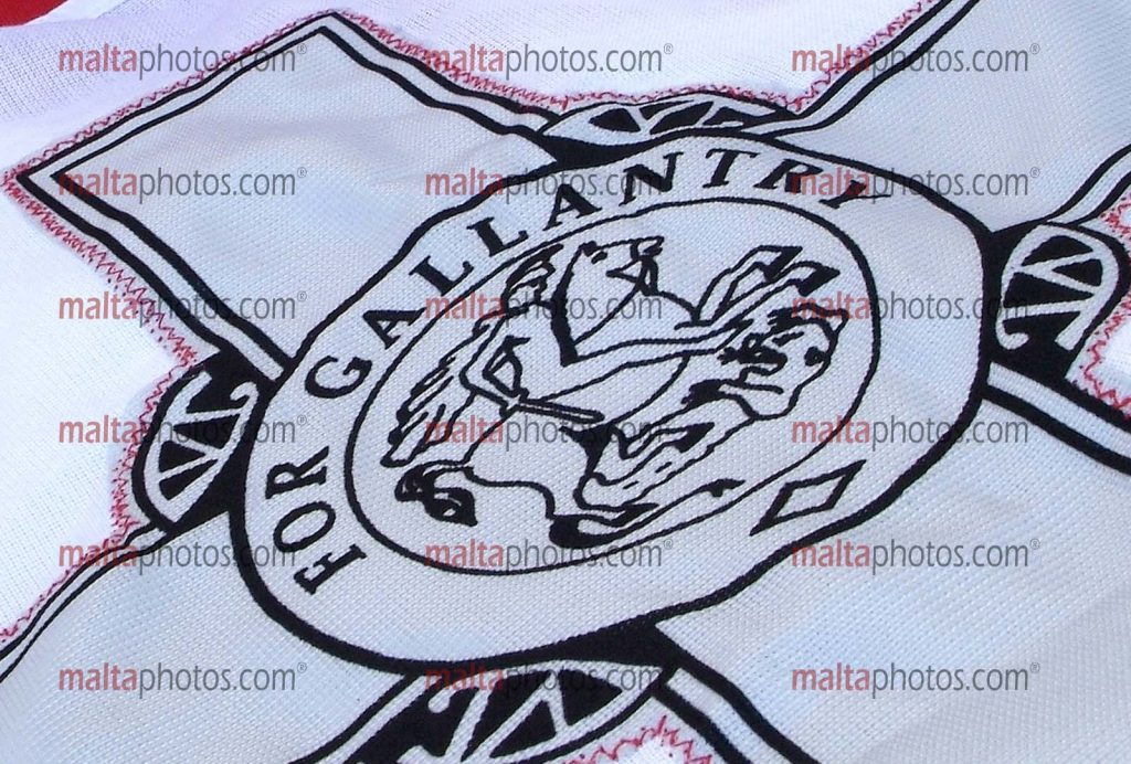 Flags Malta George Cross Gallantry GC - Malta Photos