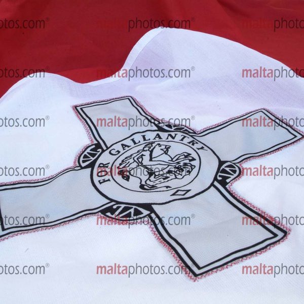 Flags Malta George Cross Gallantry GC - Malta Photos