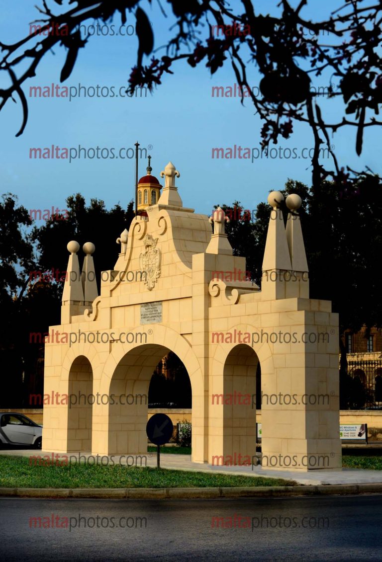 Fleur De Lys Wignacourt Arches Monument Roundabout Birkirkara - Malta ...