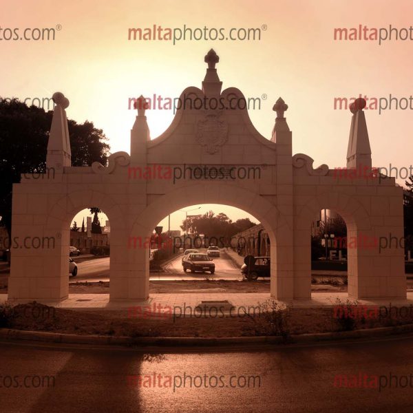 Fleur De Lys Wignacourt Arch Arches Monument Architecture - Malta Photos