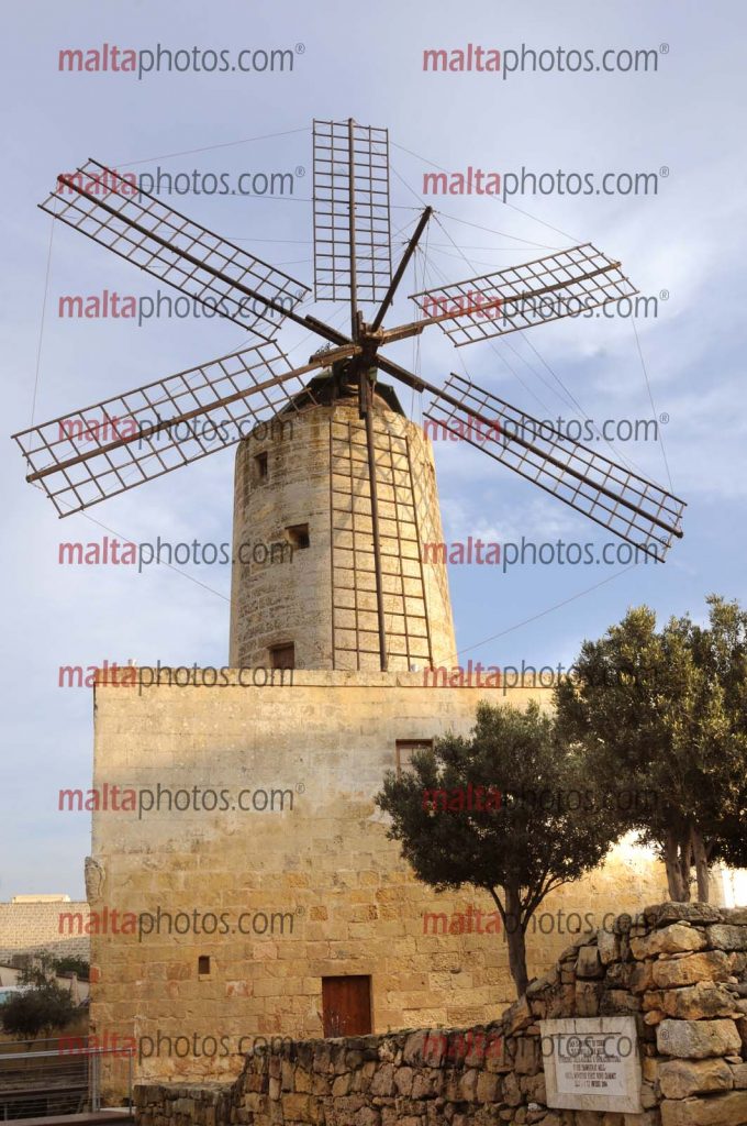 Zurrieq Windmill Midhna tax Xarolla - Malta Photos