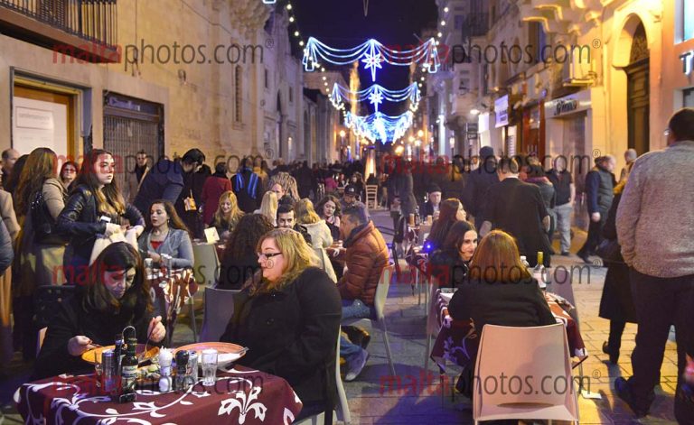 People Leisure Bars Pubs Drinks cafe Nightlife Valletta - Malta Photos