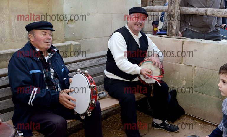 Folklore Folk Music Tamburlin Rabbaba Tanbur Zafzafa Musicians People ...